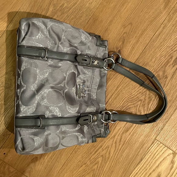 Coach | Bags | Coach Madison Silver Signature Shoulder Bag With Coach ...
